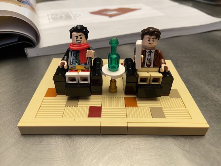 “The One With All The Bricks” – Lego Friends Apartments Review ...